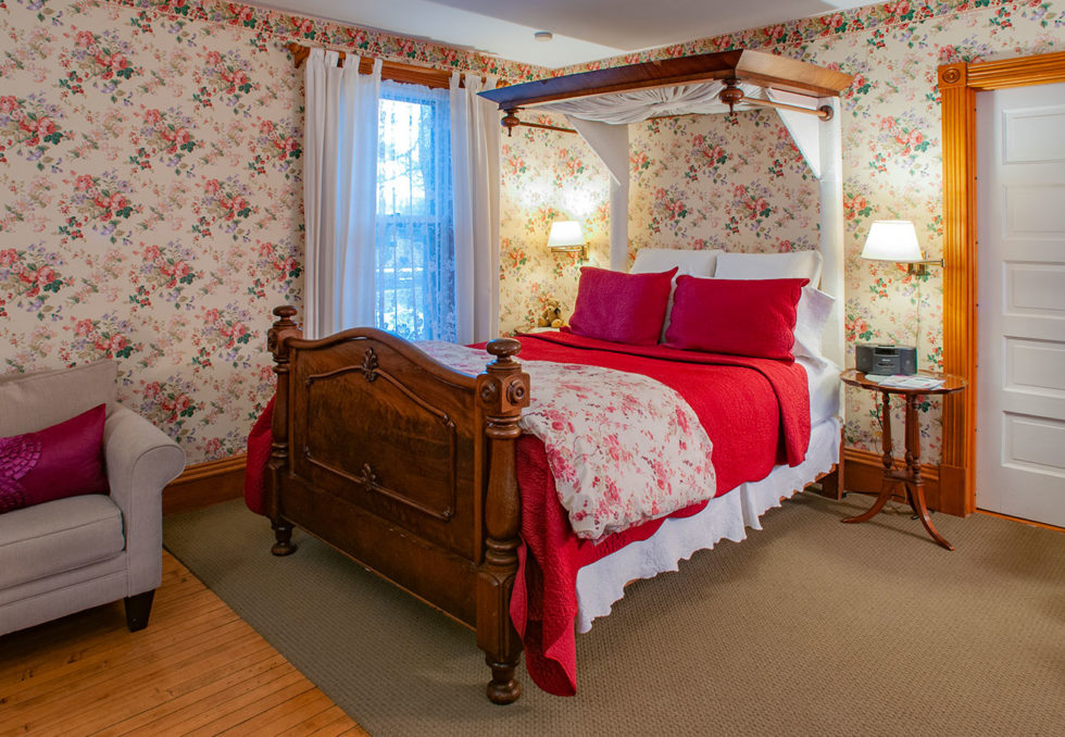 Door County, WI Lodging & Accommodations | White Lace Inn
