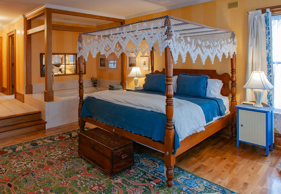 Door County, WI Lodging & Accommodations | White Lace Inn